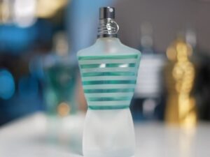 Najbolji muški parfemi - 5 elegantnih mirisa za svakog muškarca | Srem ...